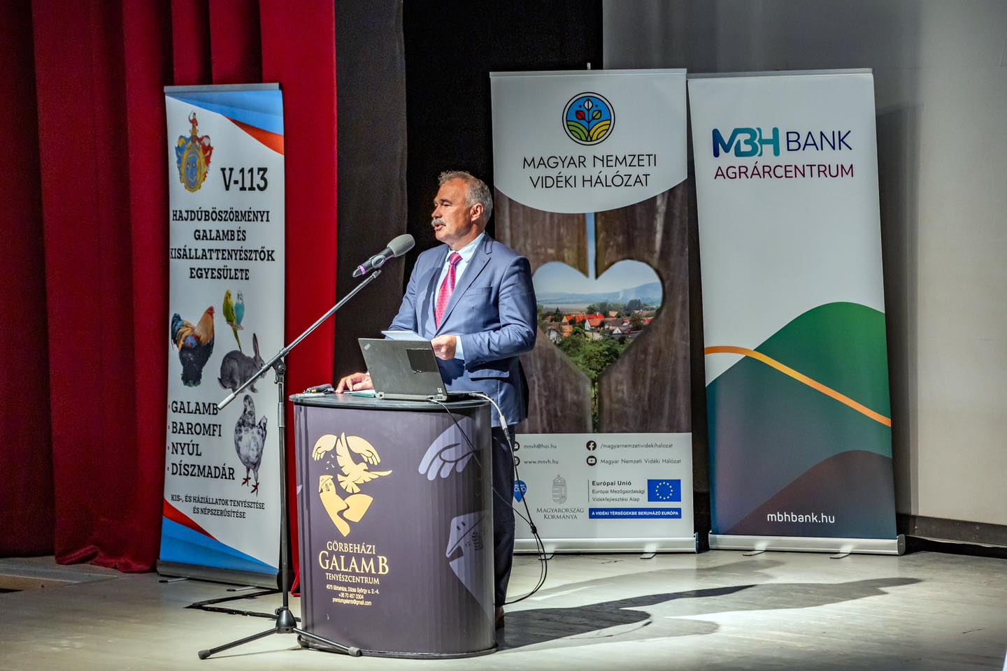 Szárnyal a hazai húsgalamb-ágazat - dr. Nagy István agrárminiszter